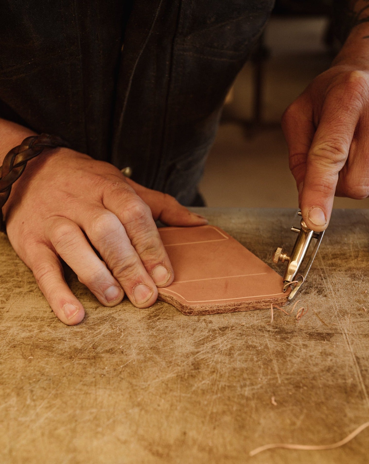 Ranchlands Mercantile: Leatherman Wingman with Handmade Leather Sheath